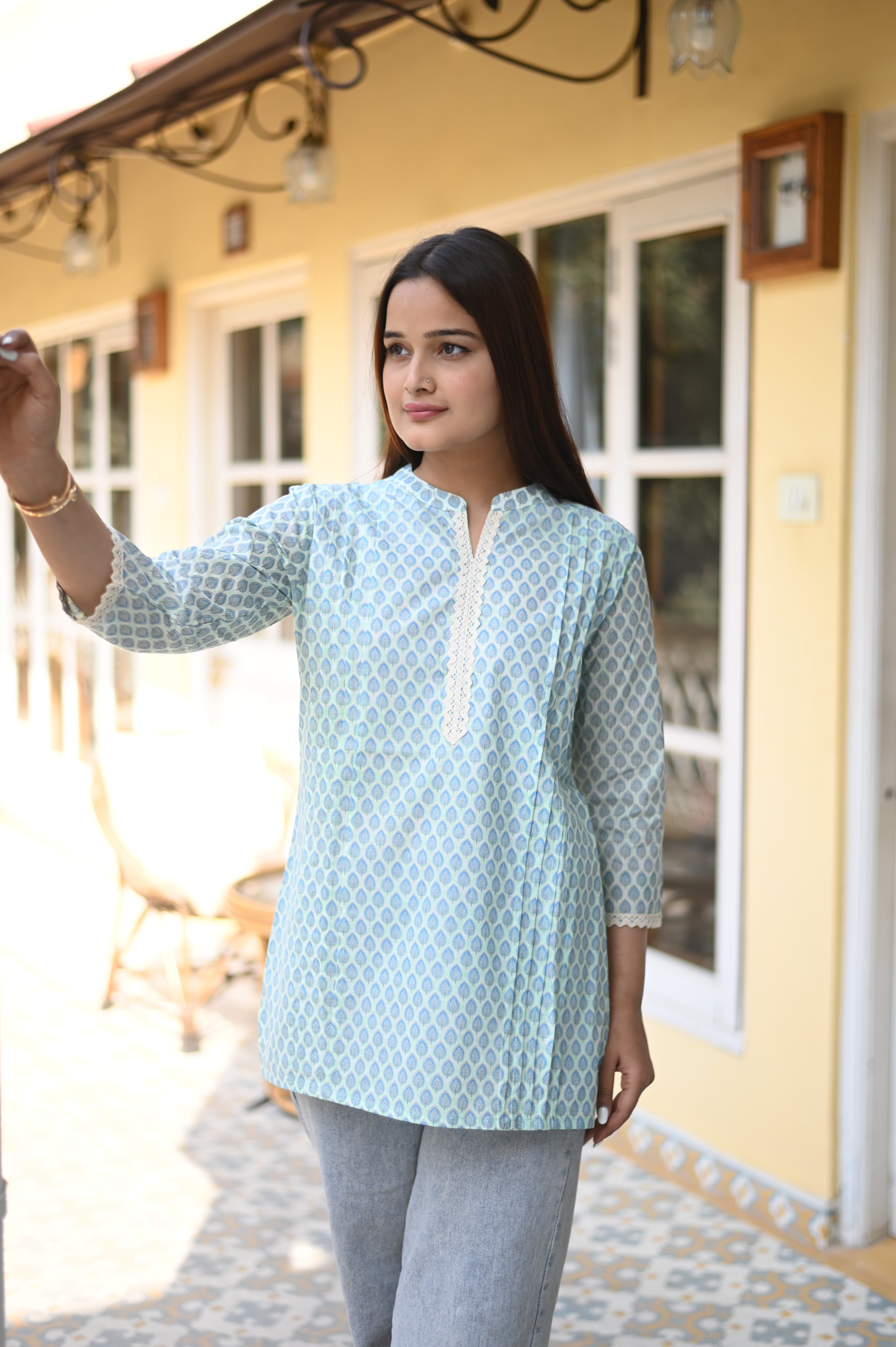 Ganga blue short Kurti – Phool Booti