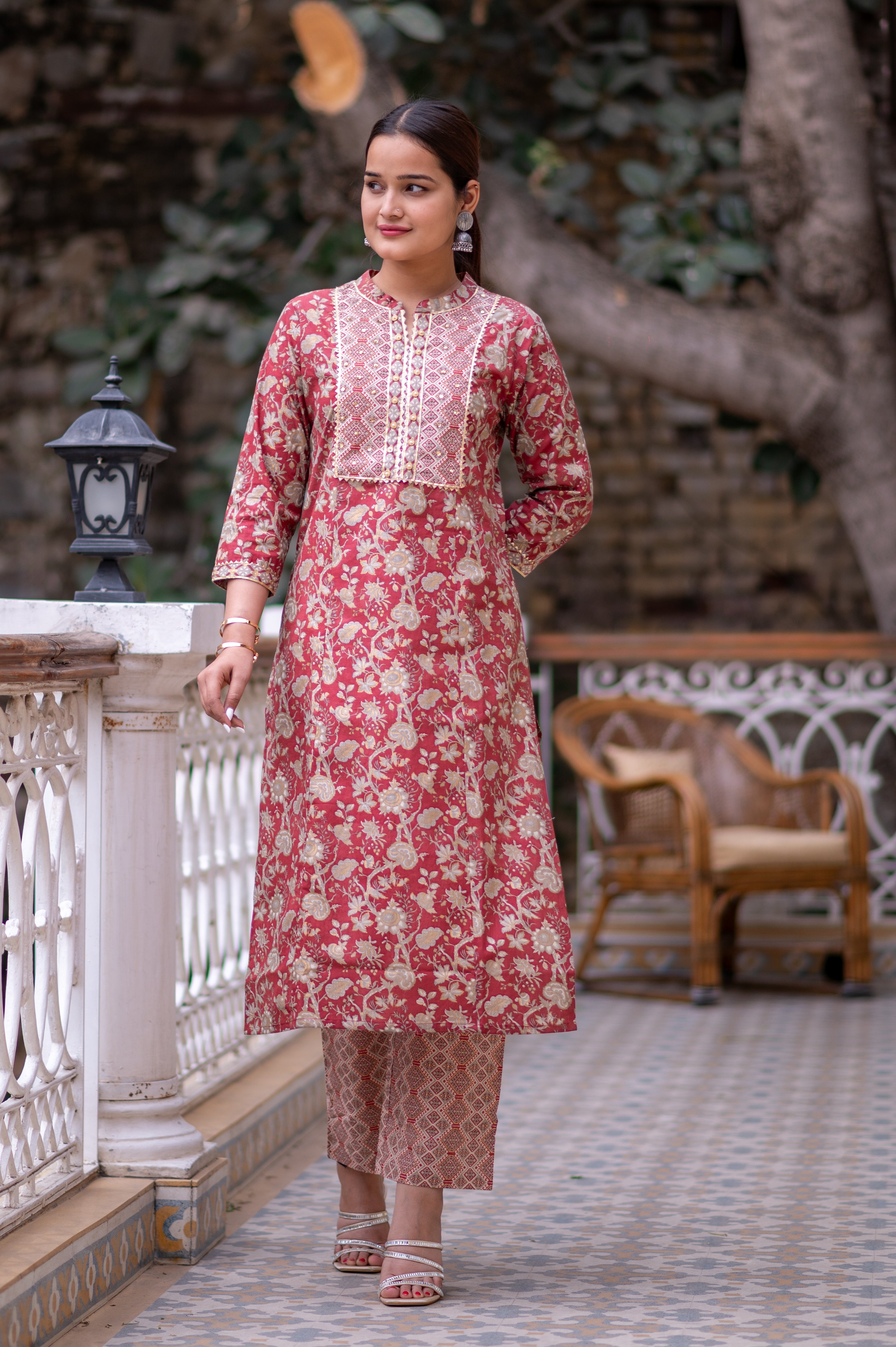 Sundari KURTA SET - red – Phool Booti